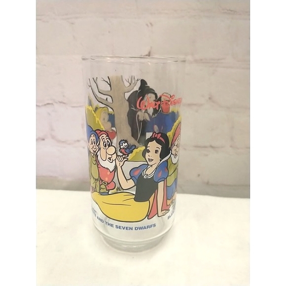 McDonald's | Dining | Vintage 98s Snow White The Seven Dwarves Walt ...